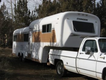 Chinook – Tin Can Tourists