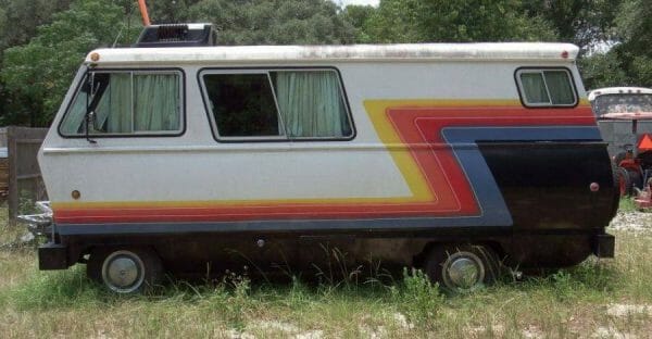 Ferber Coach – Tin Can Tourists